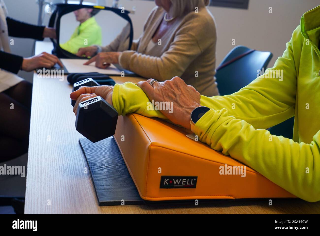 Physiotherapy center specializing in hand, elbow and shoulder ...