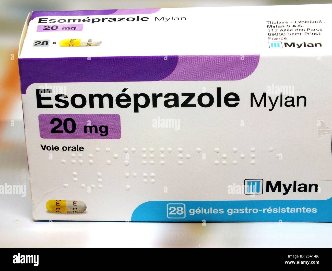 Box of Esomeprazole capsules Stock Photo - Alamy