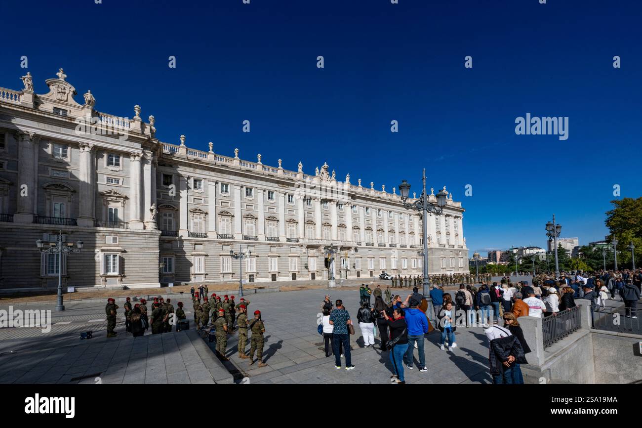 The Royal Palace of Madrid ( Palacio Real ) , Madrid, Spain Stock Photo ...