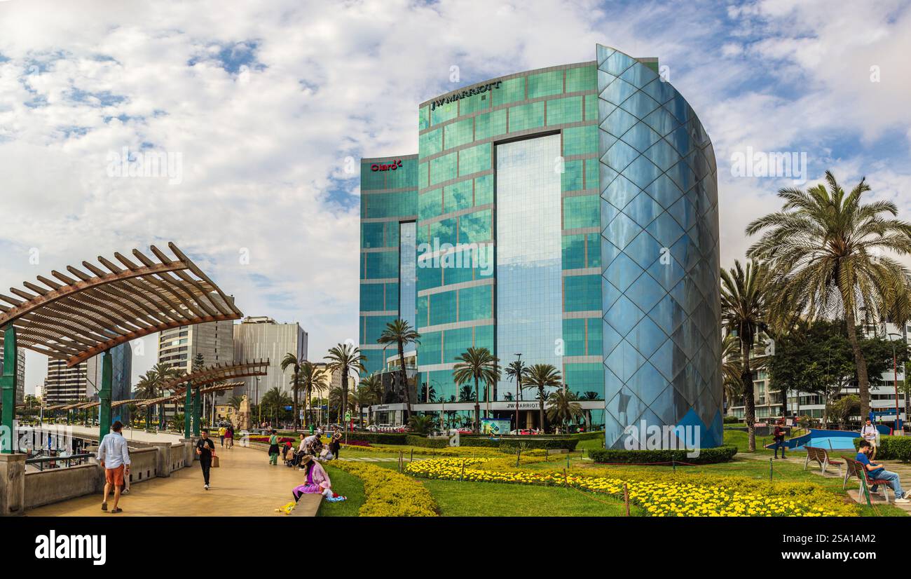 Marriott Hotel at Alfredo Salazar Park, Miraflores District - Lima ...