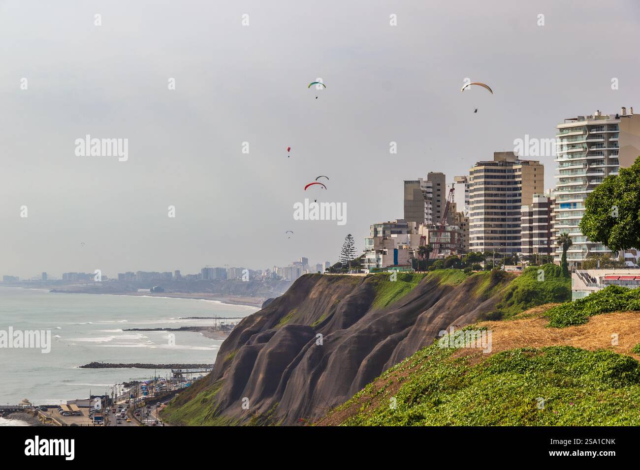 Paragliding miraflores district lima hi-res stock photography and ...