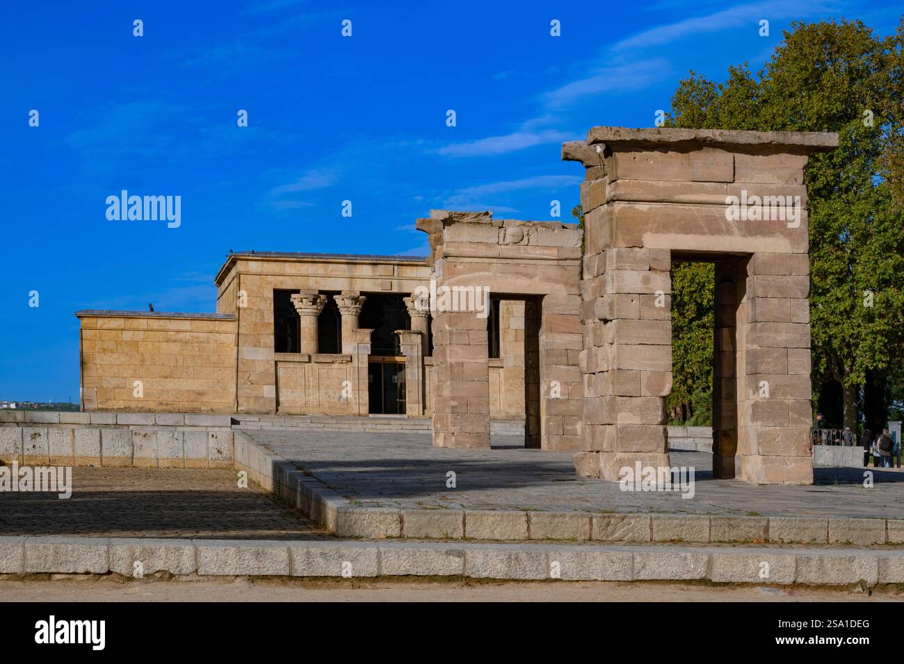 Templon de Debod (Temple of Debod) in the landscaped gardens of the ...