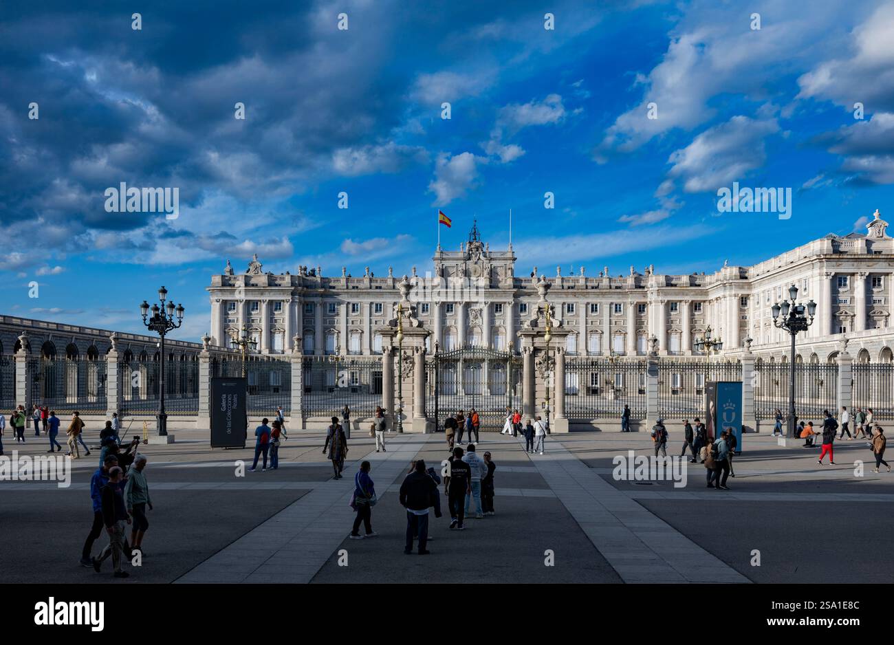 The Royal Palace of Madrid ( Palacio Real ) , Madrid, Spain Stock Photo ...