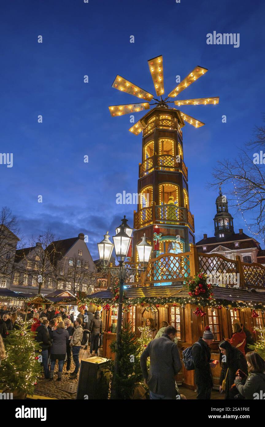 Large Christmas pyramid at the Christmas market on the market square ...