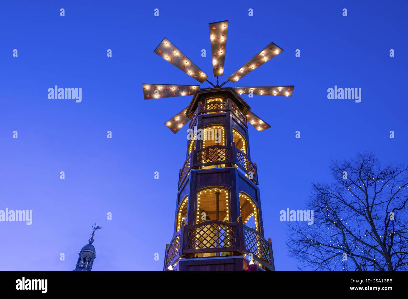 Large Christmas pyramid at the Christmas market on the market square ...