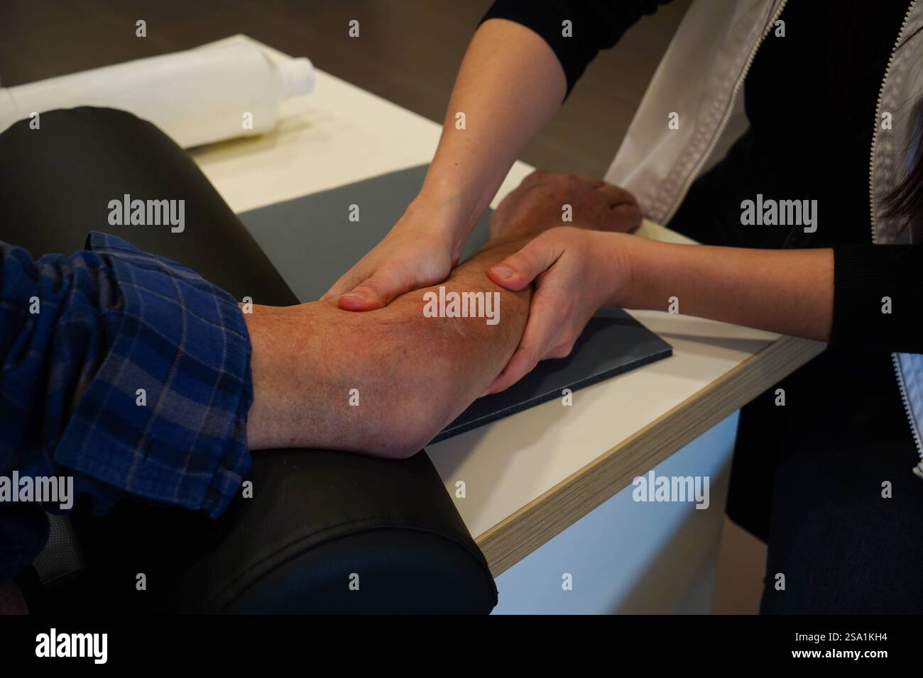 Physiotherapy center specializing in hand, elbow and shoulder ...