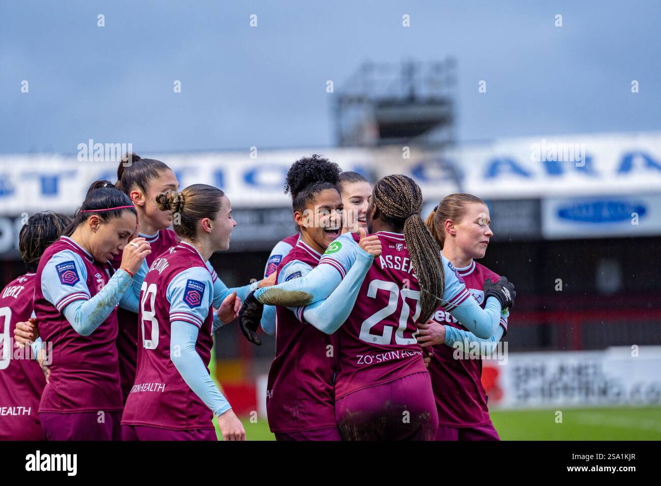 London, UK. 26th Jan, 2025. Dagenham, England, January 26th 2025 The West Ham players celebrate ...