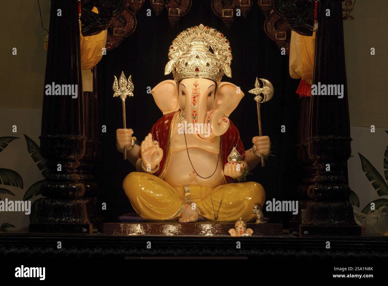 Idol of Lord Ganesh, Elephant Headed God of Hindu worshiping for ...