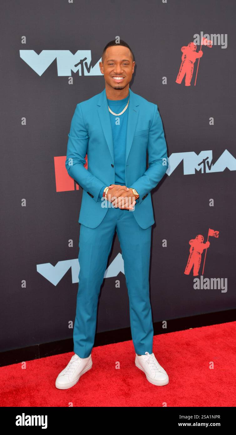 Terrence J arriving at the 2019 MTV Video Music Awards at the ...