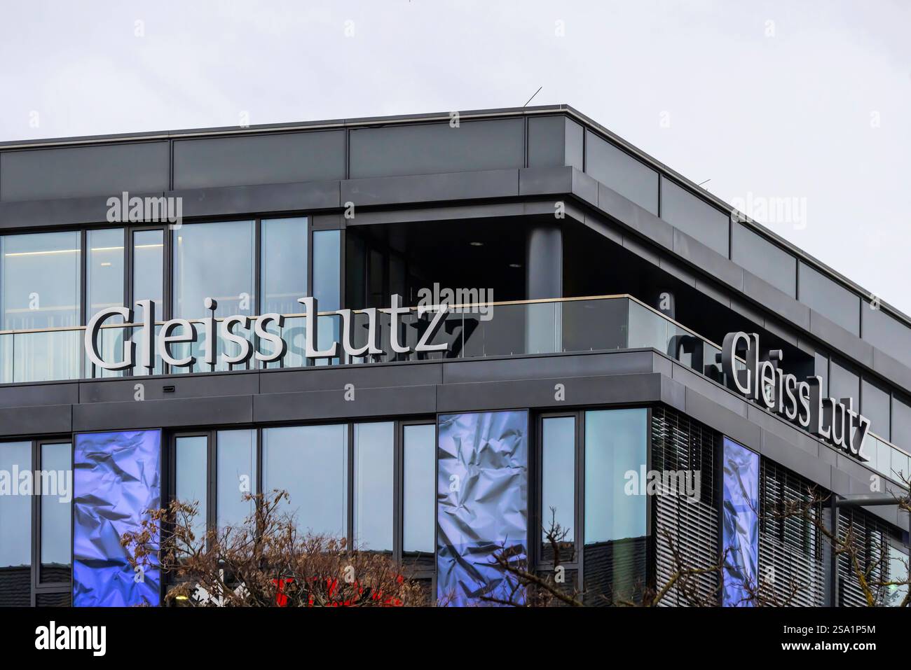 Gleiss Lutz Rechtsanwälte Stuttgart. Logo an der Fassade am Firmensitz. // 28.01.2025: Stuttgart ...