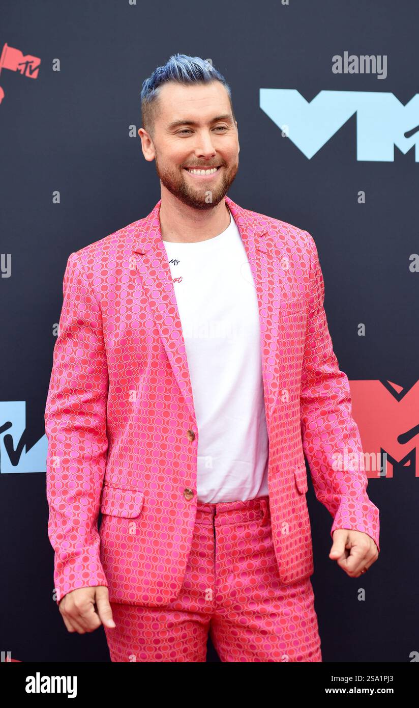 Lance Bass arriving at the 2019 MTV Video Music Awards at the ...