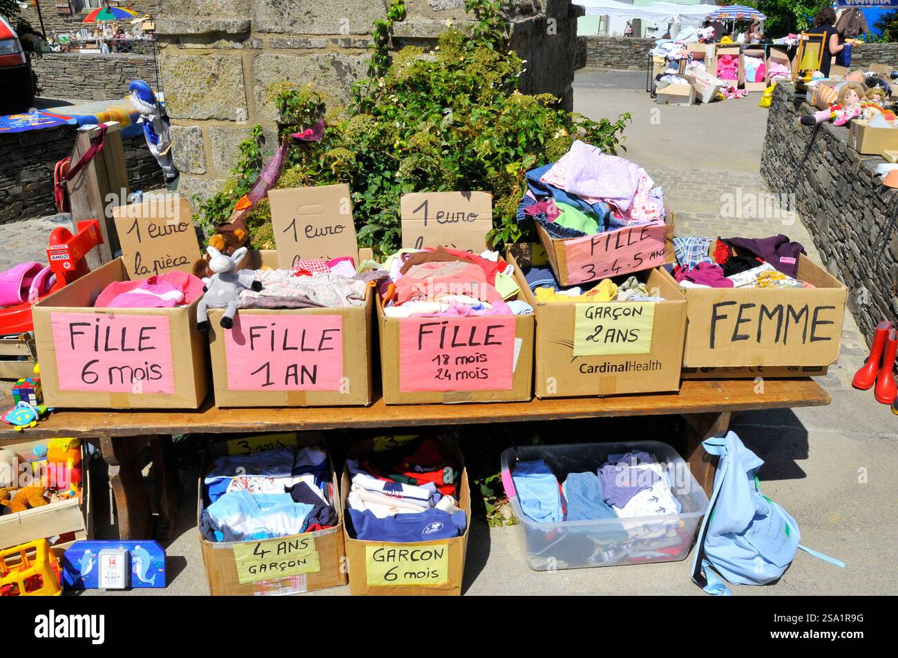 Attic sale in a village. Attic sale 016851 011 Stock Photo - Alamy