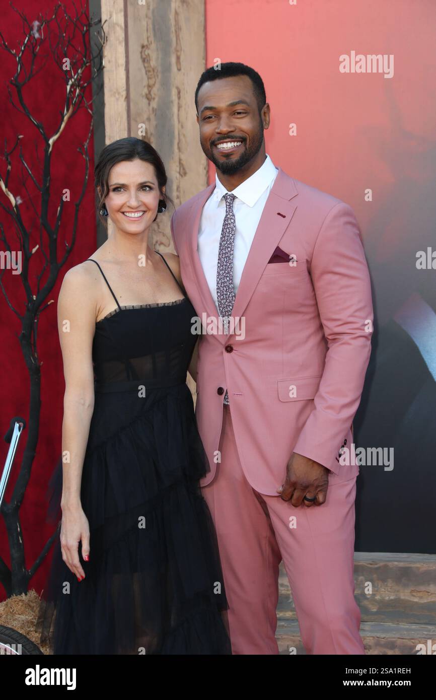 Lisa Mitchell and Isaiah Mustafa at the 'It Chapter Two' film premiere ...