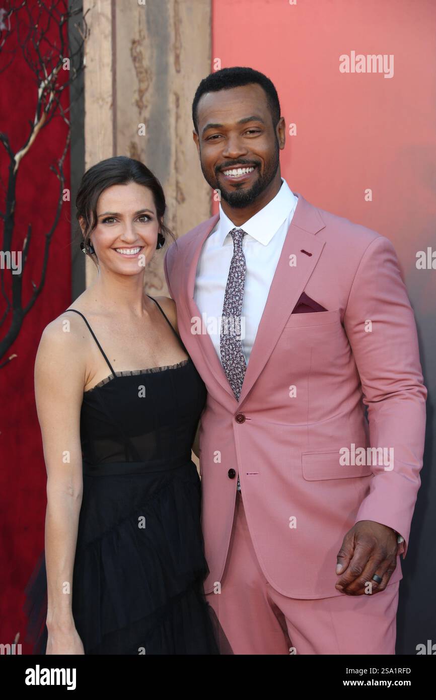 Lisa Mitchell and Isaiah Mustafa at the 'It Chapter Two' film premiere ...