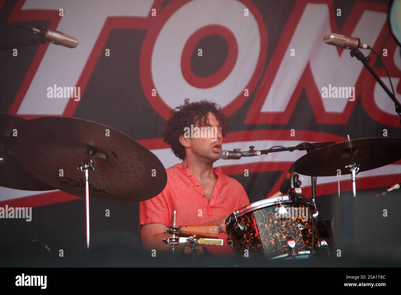 The Zutons Performing Live during The Big Feastival, Kingham ...