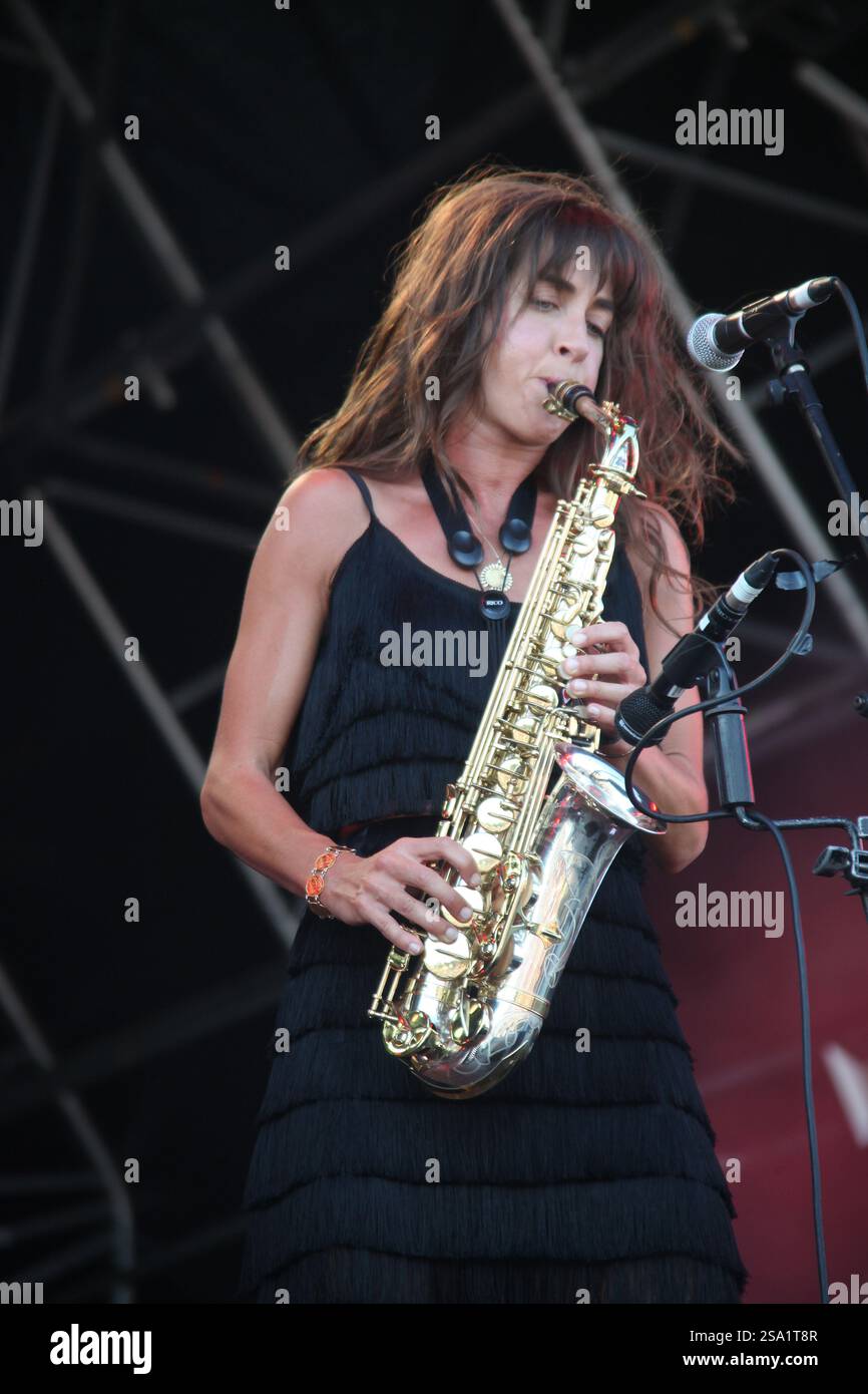 The Zutons Performing Live during The Big Feastival, Kingham ...