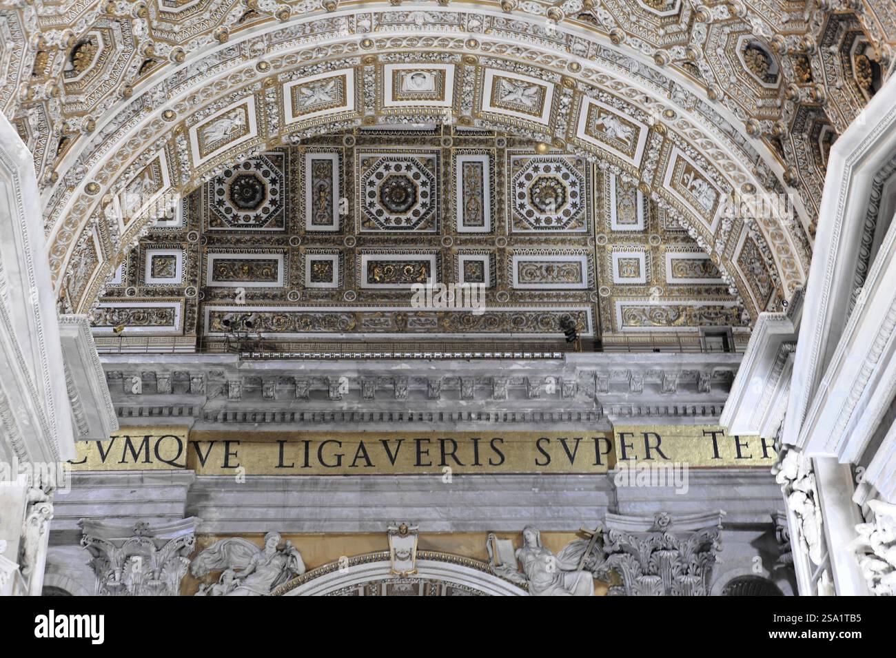 St Peter's Basilica, Vatican, Rome, Lazio, Italy, Europe, Detailed ...