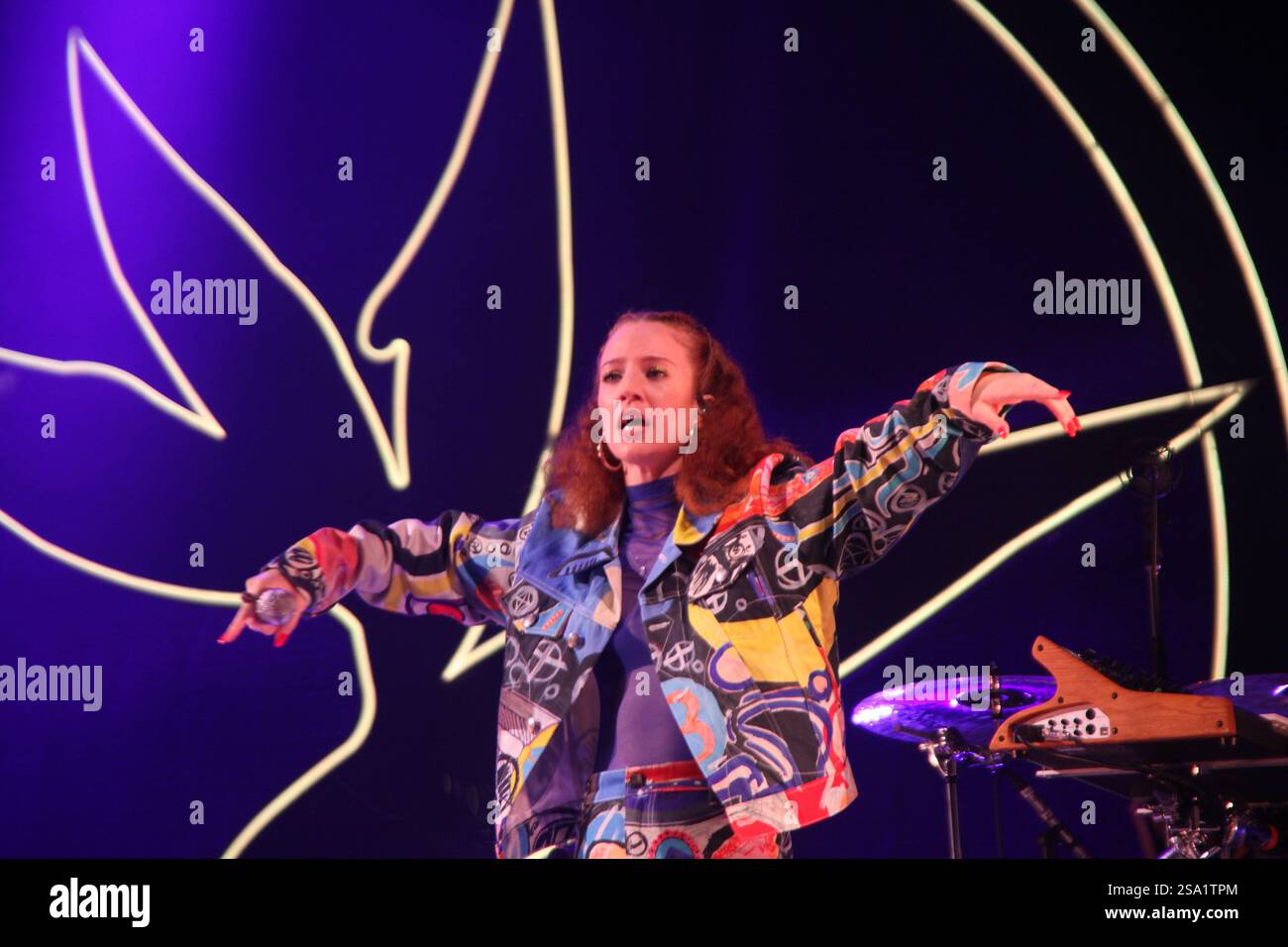 Jess Glynne Performing Live during The Big Feastival, Kingham ...