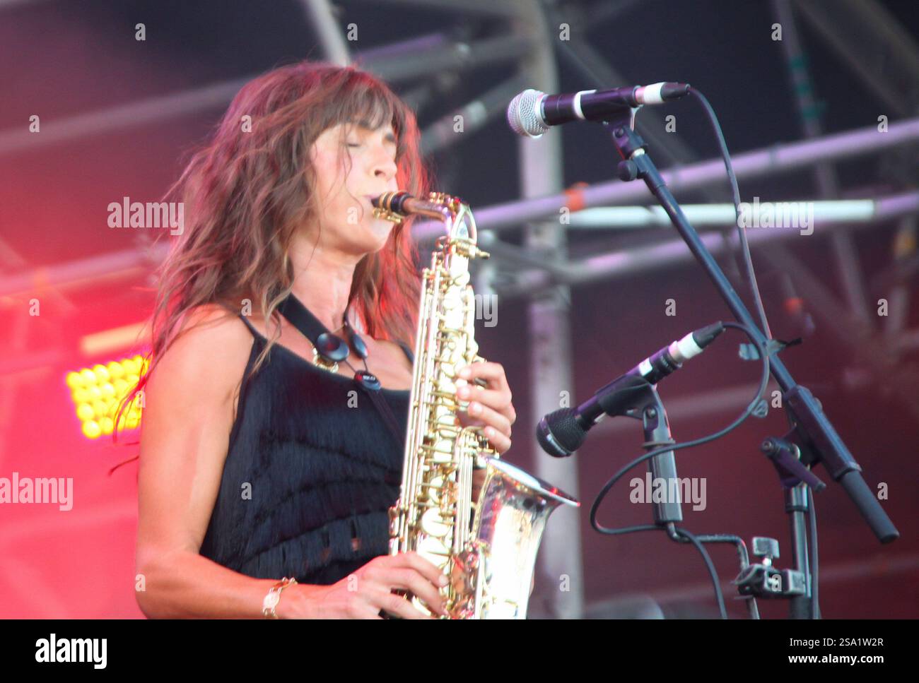 The Zutons Performing Live during The Big Feastival, Kingham ...