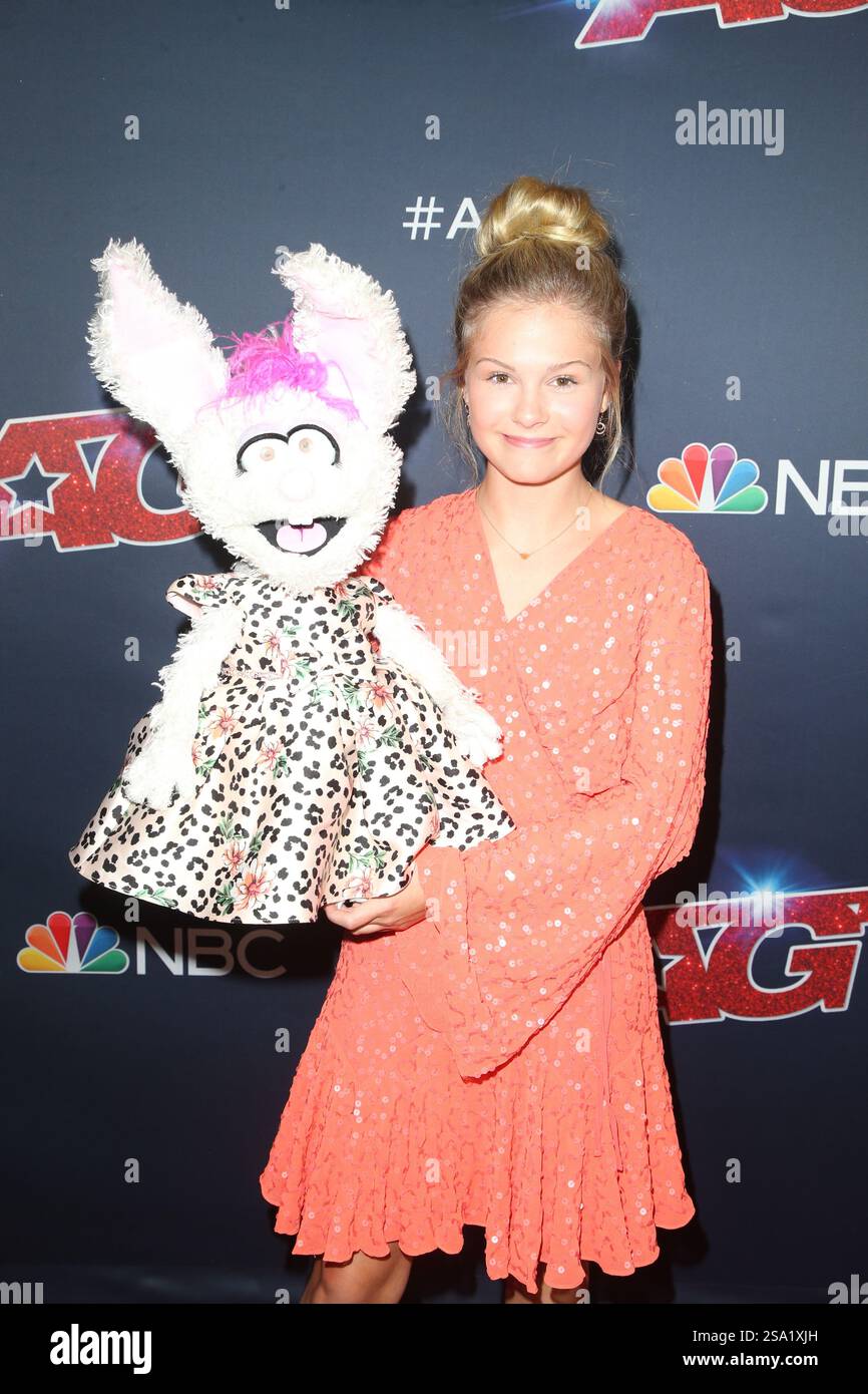 Darci lynne hi-res stock photography and images - Alamy