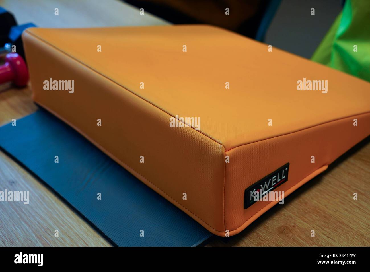 Physiotherapy center specializing in hand, elbow and shoulder ...