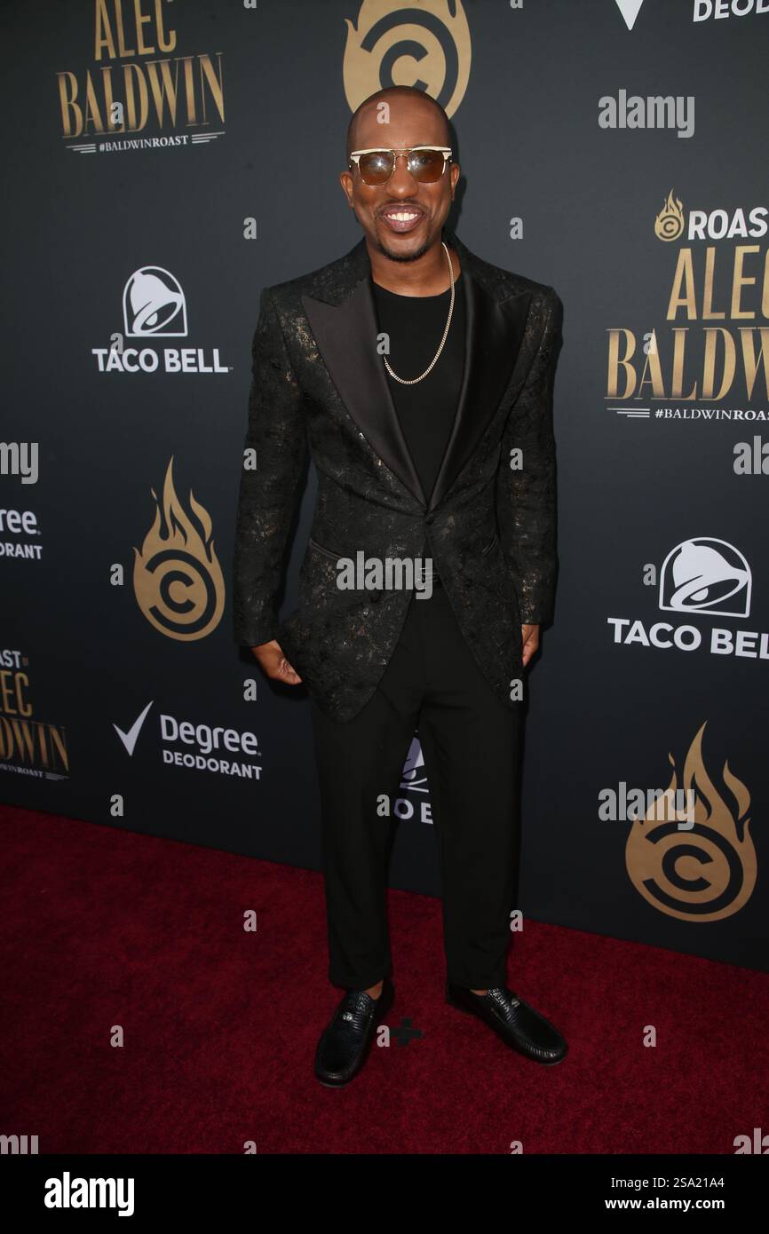 Chris Redd at the Comedy Central Roast of Alec Baldwin - Arrivals ...