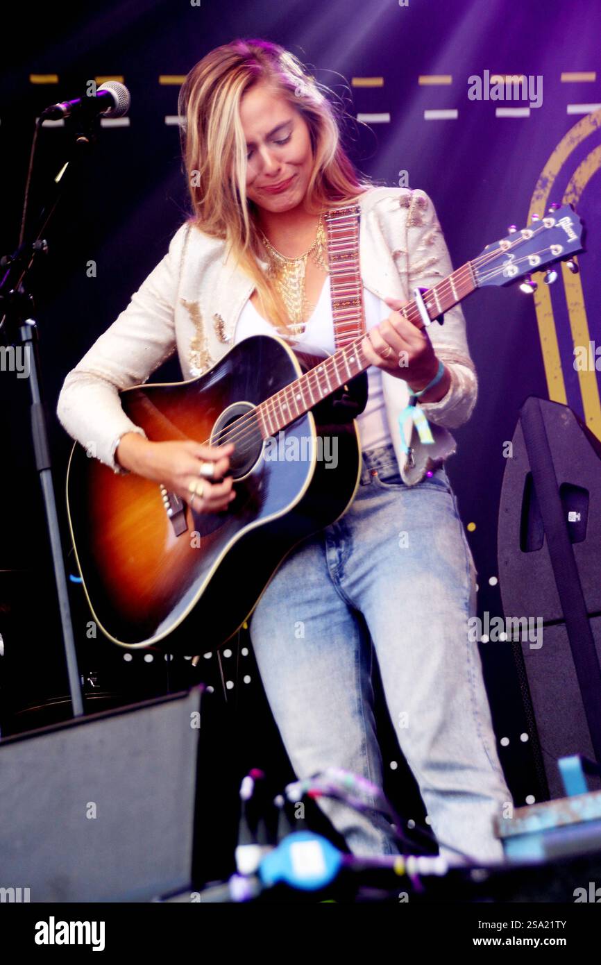 Lauren Jenkins holds back tears as she dedicates her set at Long Road ...