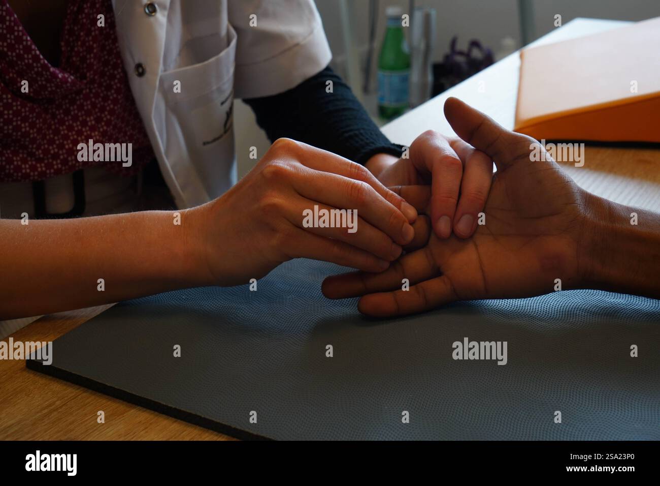 Physiotherapy center specializing in hand, elbow and shoulder ...