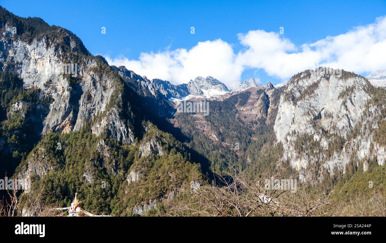 High Rocky Mountains Hills Valley of Balagezong Grand Canyon National ...