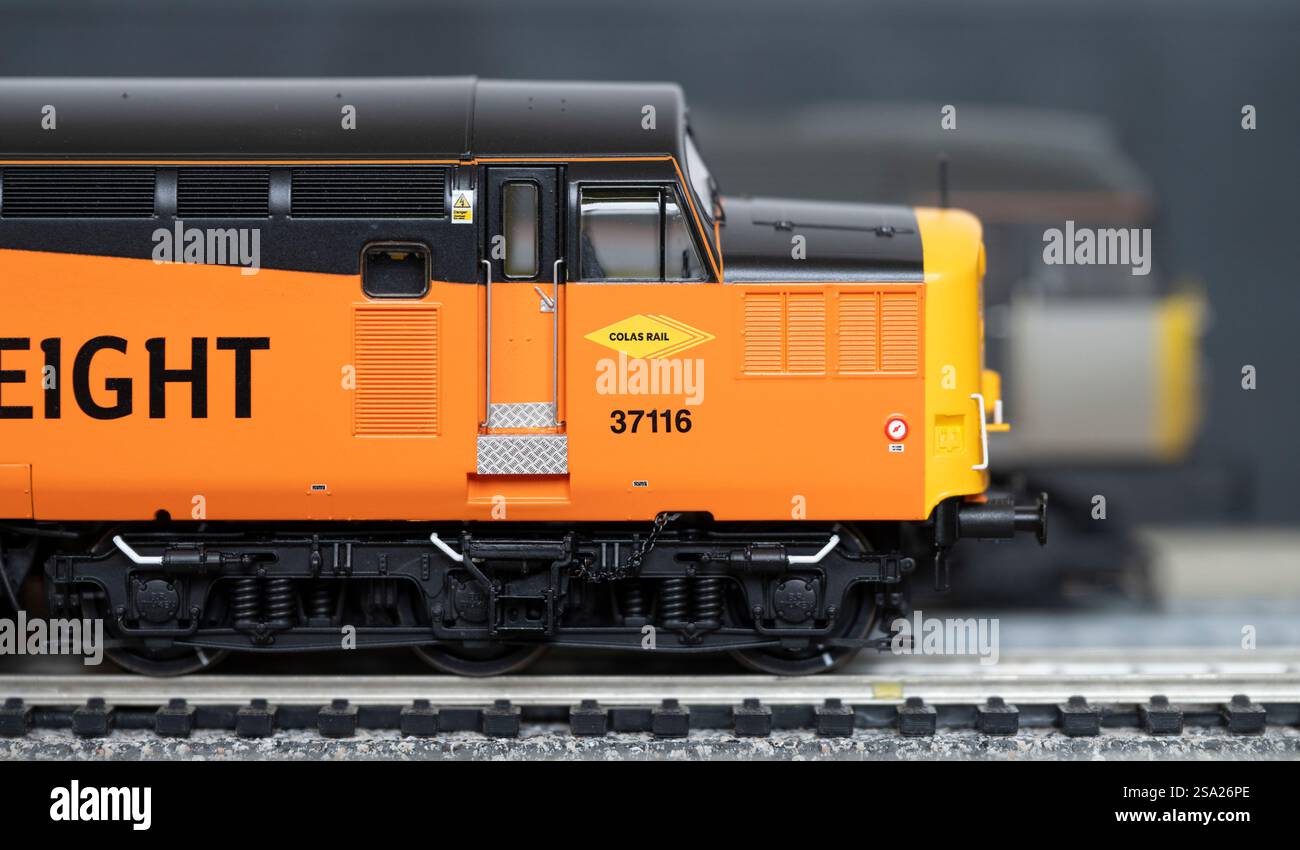Class 37 diesel locomotive 37 116, Colas Rail Freight livery, 00 gauge ...