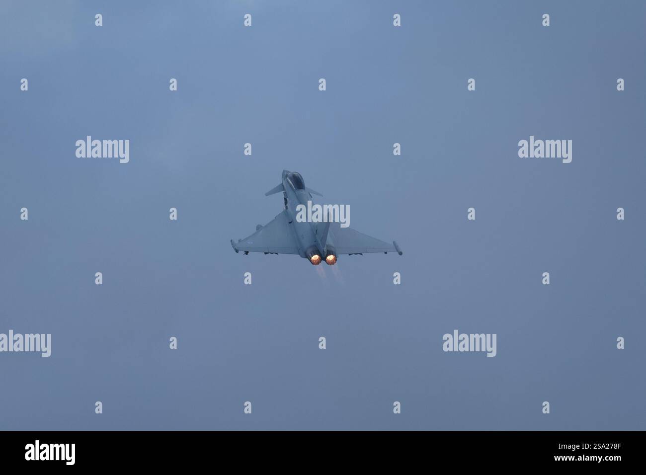 RAF Typhoons FGR4 takes off with afterburners on at RAF Coningsby ...
