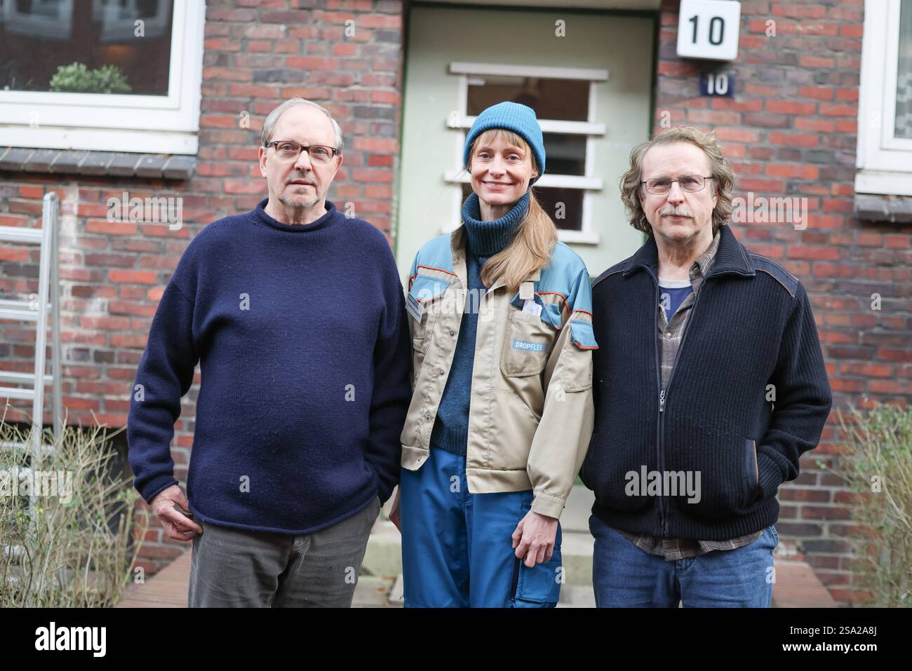 Hamburg, Germany. 28th Jan, 2025. Actors Olli Dittrich (l-r), Katharina ...