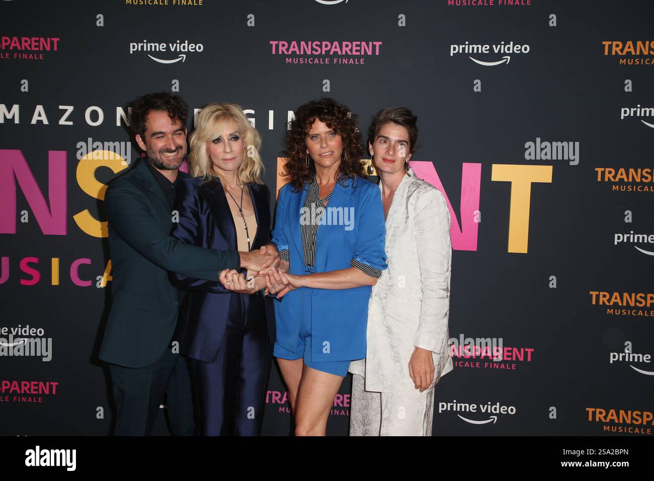 Jay Duplass, Judith Light, Amy Landecker, Gaby Hoffmann at the ...