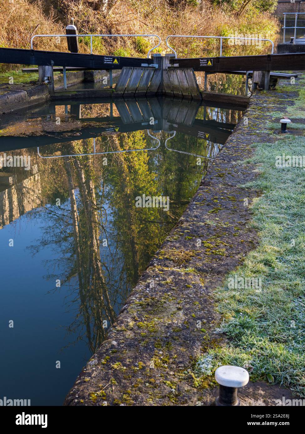 Wallbridge Basin Lower Lock, marks the start of Thames & Severn Canal ...