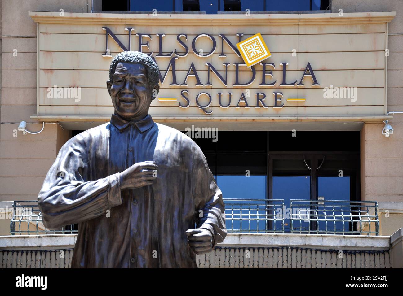Nelson Mandela Square. Johannesburg. South Africa Stock Photo - Alamy