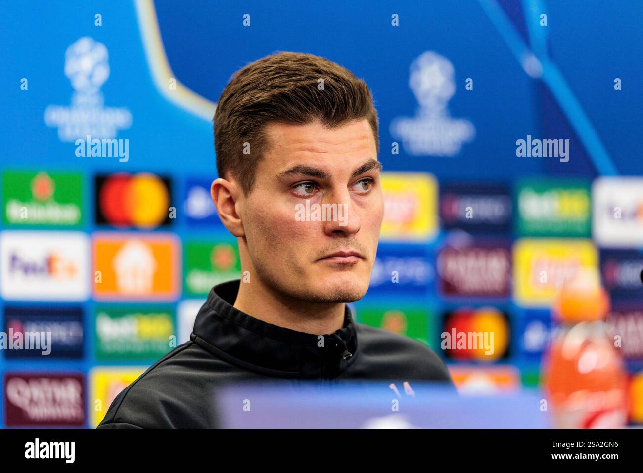 Patrick Schick (Bayer 04 Leverkusen, 14) w?hrend der Pressekonferenz ...