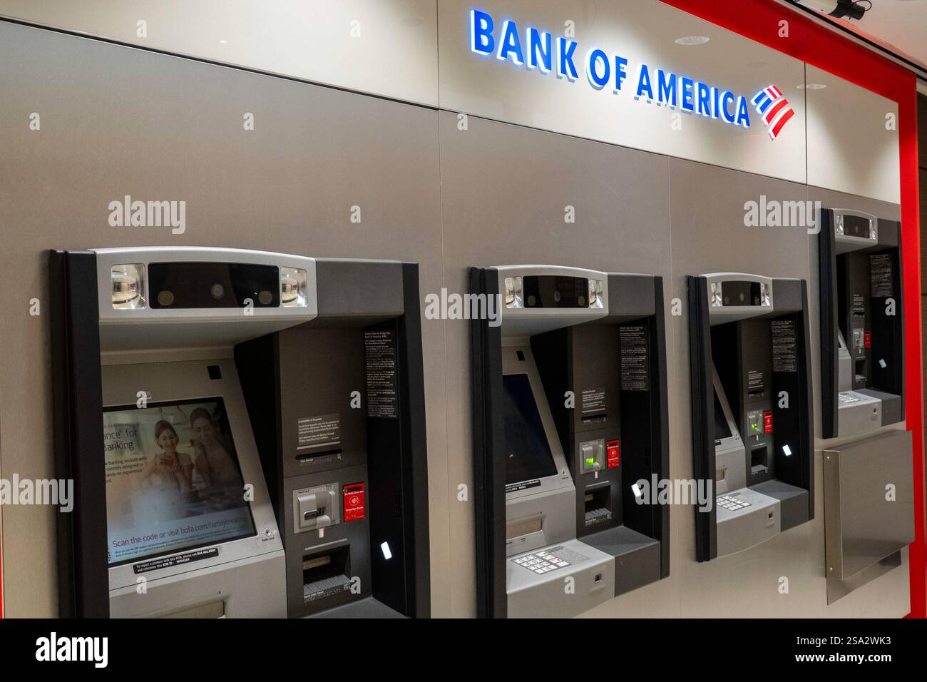 Automated teller machine machines hi-res stock photography and images ...
