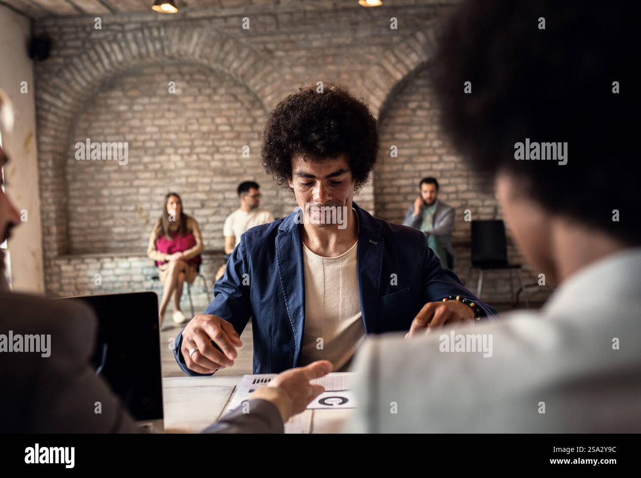 Interview three corporate people hi-res stock photography and images ...