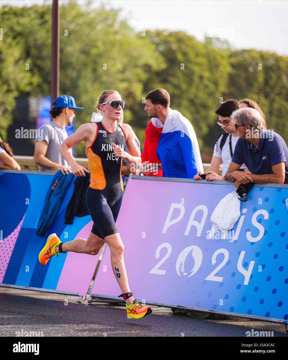 Maya Kingma participating in the triathlon at the Paris 2024 Olympic ...