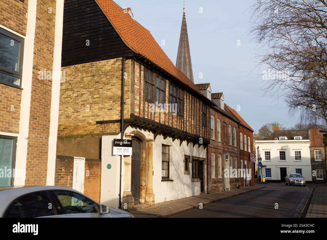 Historic buildings on St Nicholas Street in Kings Lynn Stock Photo - Alamy