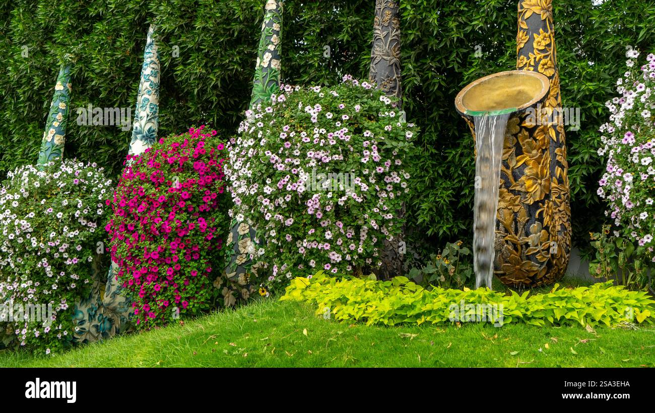 Arab musical instruments hi-res stock photography and images - Alamy