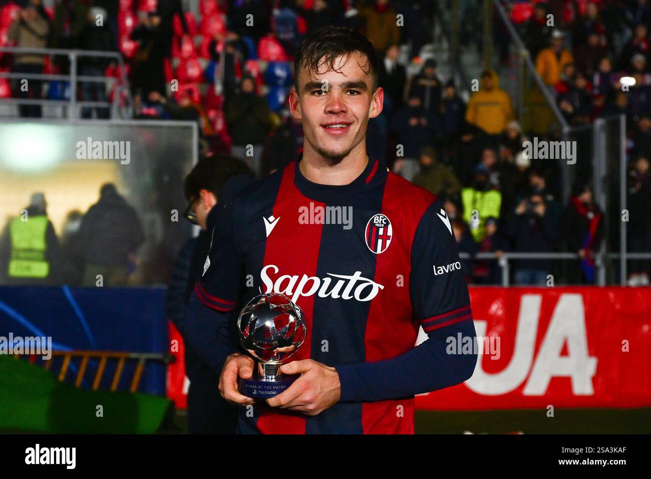 Thijs Dallinga of Bologna F.C seen holding a trophy during the 7th day ...