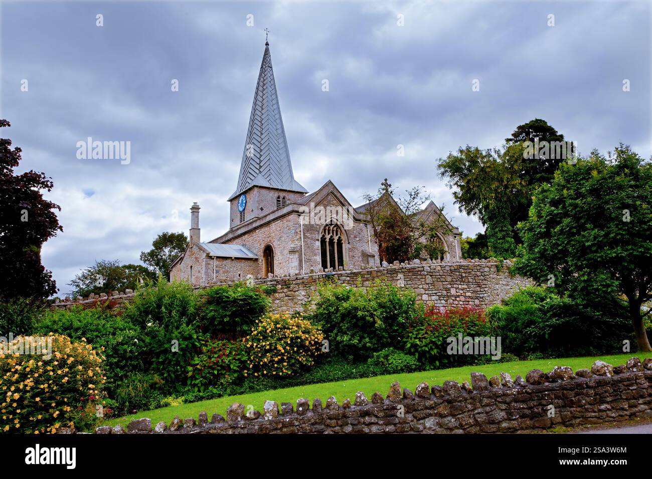 Ancient chapelry hi-res stock photography and images - Alamy