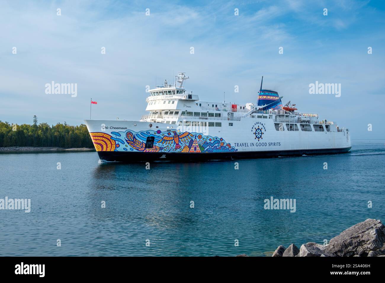 Chi-Cheemaun ferry arriving at Manitoulin Island from Tobermory Stock ...
