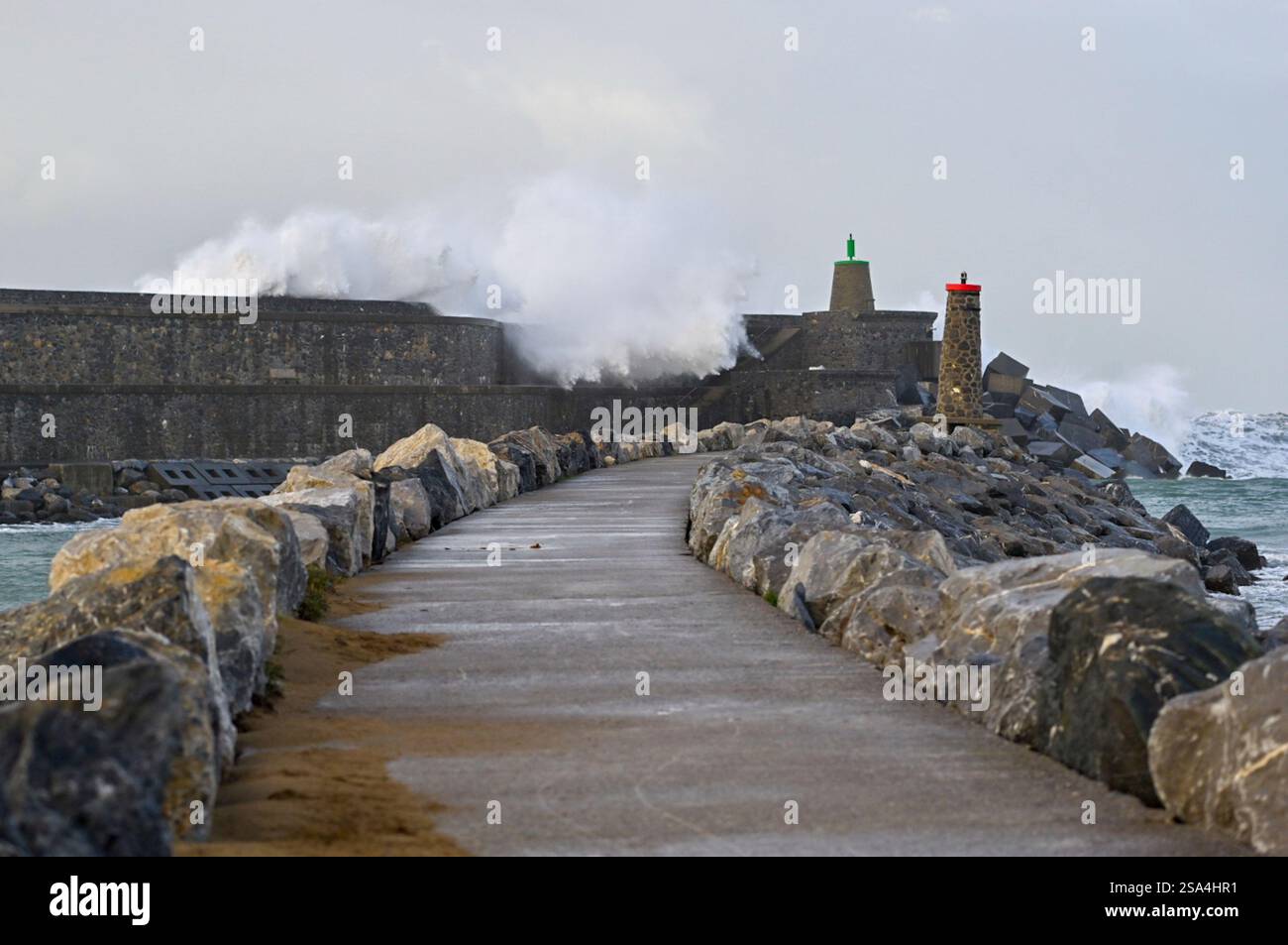 The waves break against the coast, on January 28, 2025, in Zumaia ...