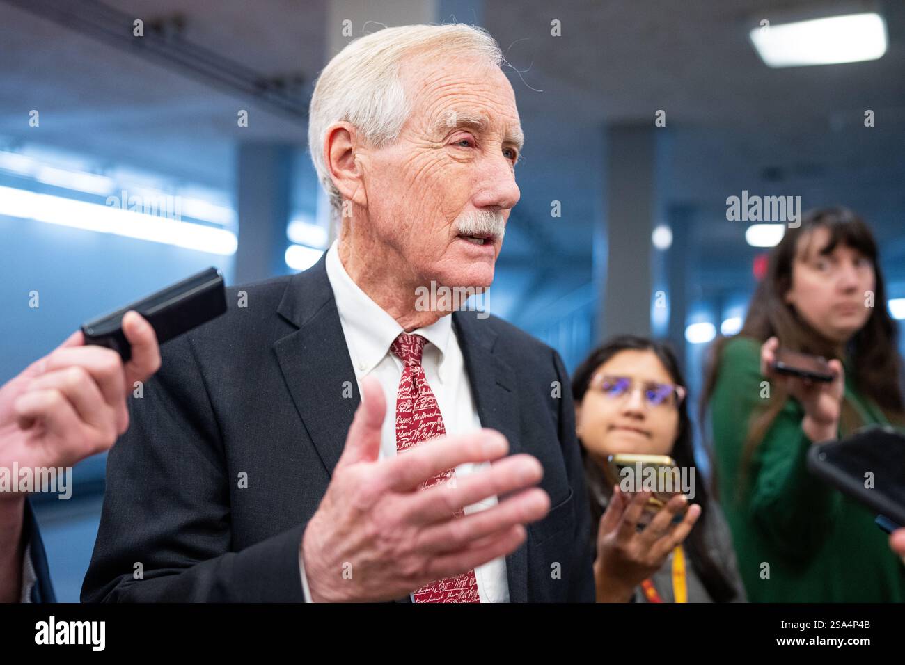 UNITED STATES - JANUARY 28: Sen. Angus King, I-Maine, speaks with ...