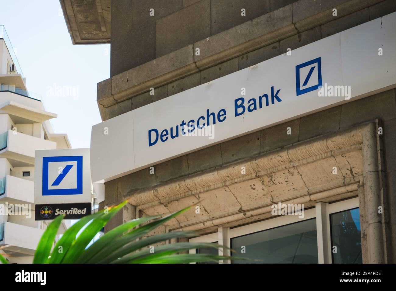 Berlin deutsche bank building hi-res stock photography and images - Alamy