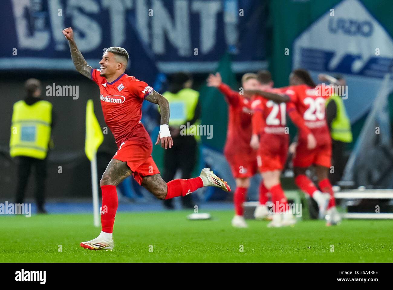Rome, Italy. 26th Jan, 2025. Dodo of ACF Fiorentina celebrates after ...