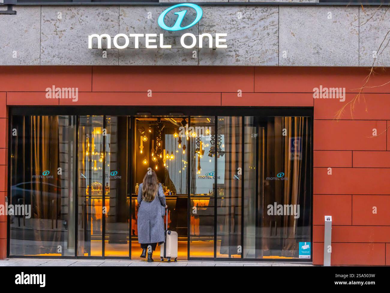 Hotel Motel One Stuttgart. // 28.01.2025: Stuttgart, Baden-Württemberg ...