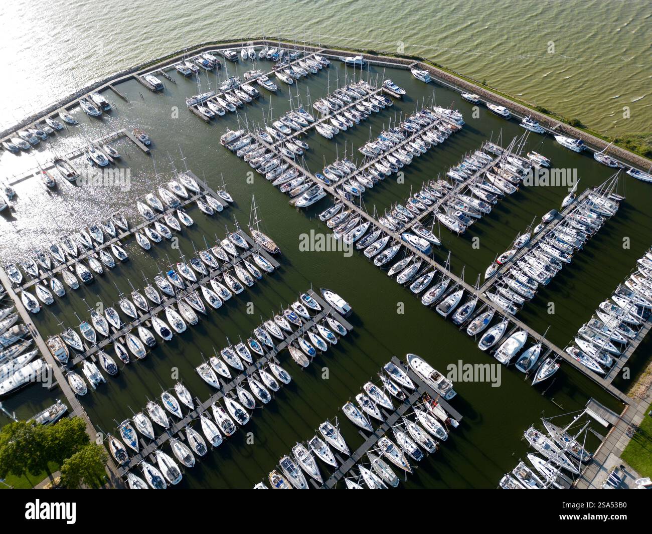 Hindeloopen culture hi-res stock photography and images - Alamy